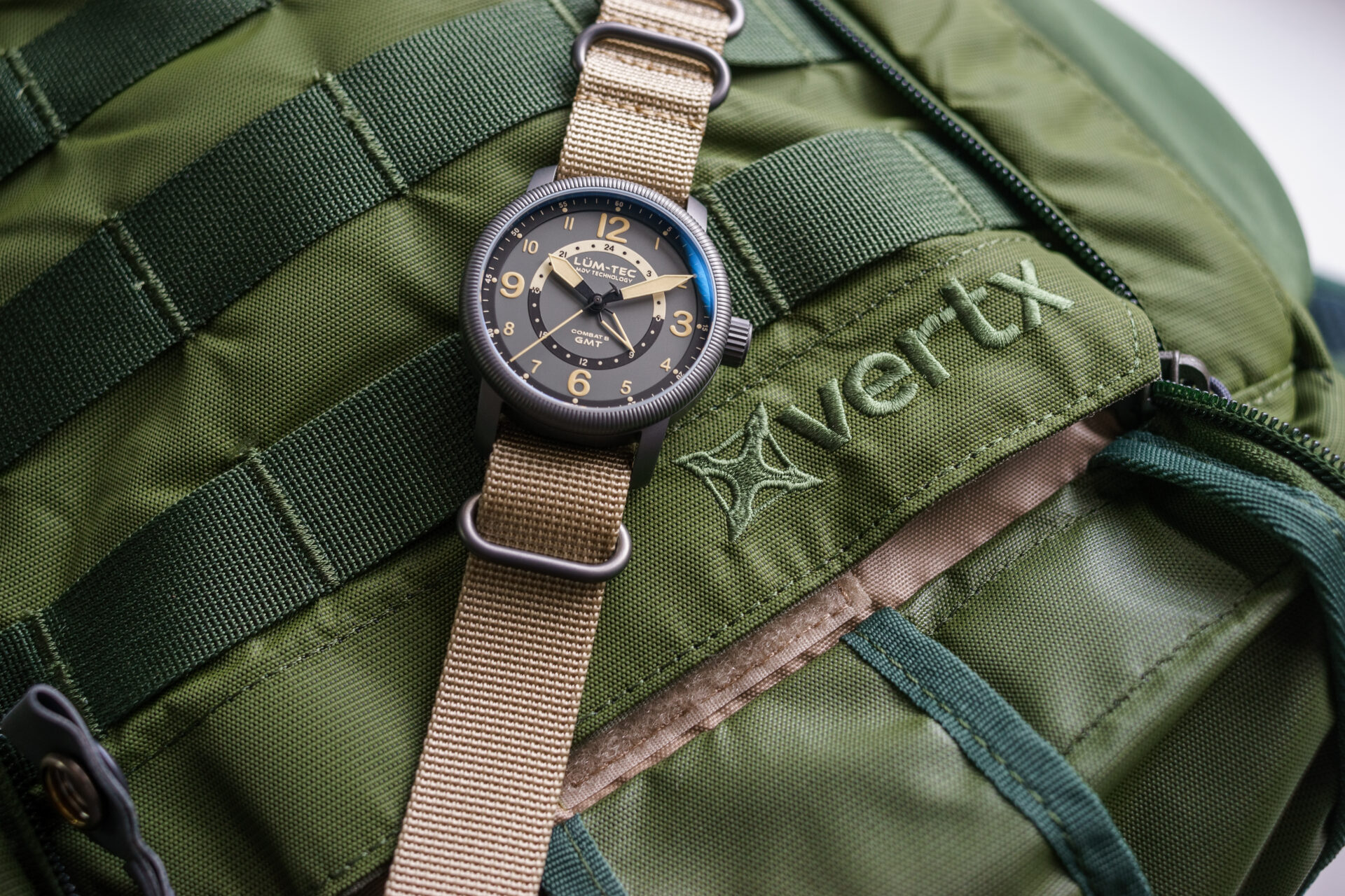 Combat B45 GMT